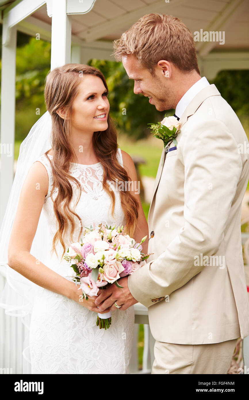Couple Getting Married Outdoors Stock Photo - Alamy