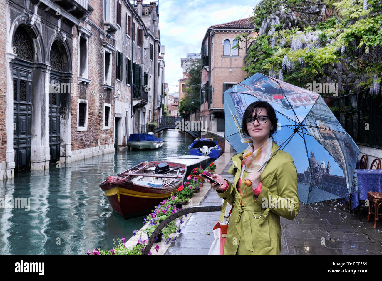 Beautiful woman in Venice Stock Photo - Alamy