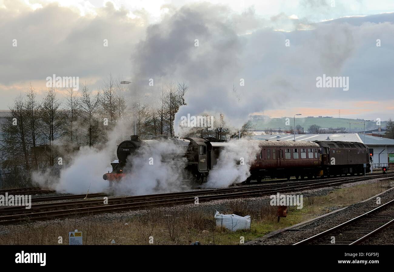 Blackburn railway station hi-res stock photography and images - Alamy