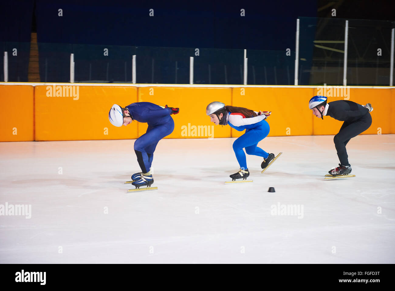 Speed skater start race hi-res stock photography and images - Alamy