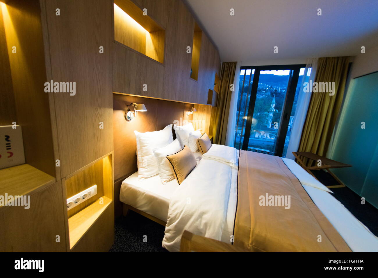 modern hotel room Stock Photo - Alamy