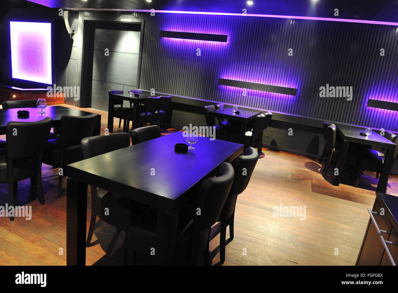 modern bar club indoors Stock Photo - Alamy