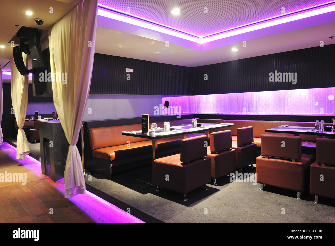 modern bar club indoors Stock Photo - Alamy