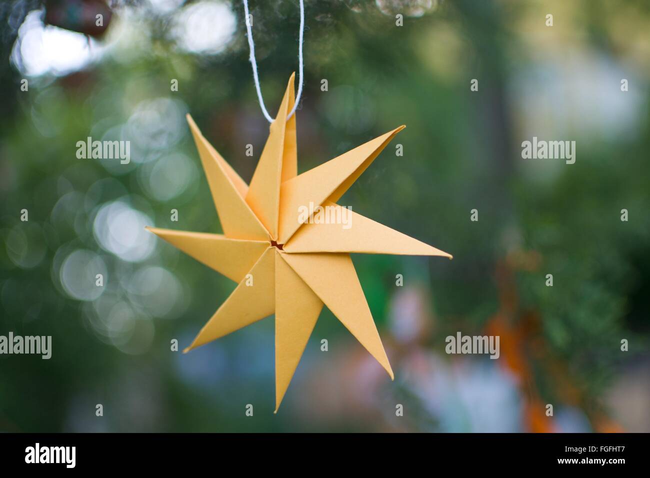 Star paper hi-res stock photography and images - Alamy