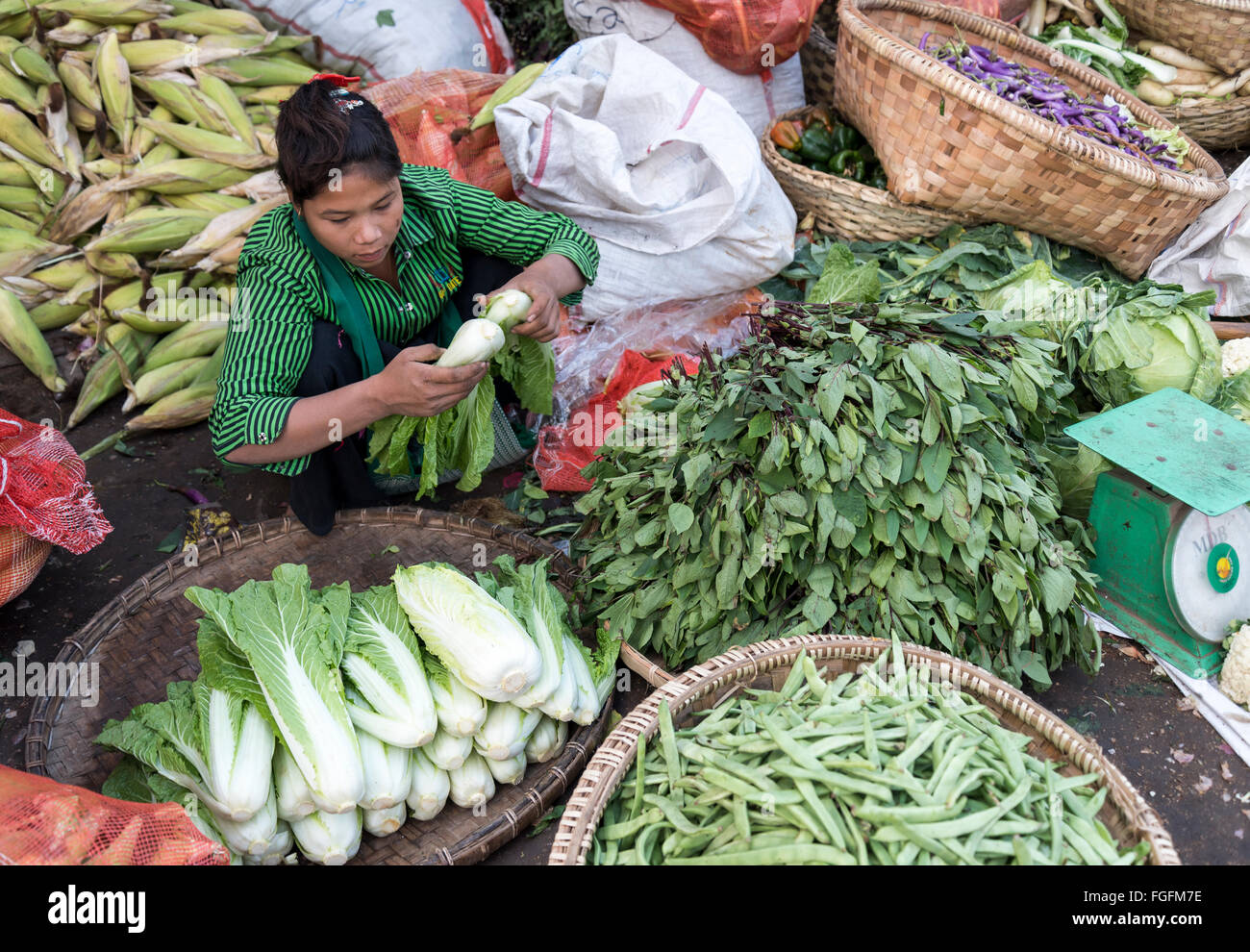 Street market in Mandalay, Burma - Myanmar Stock Photo - Alamy