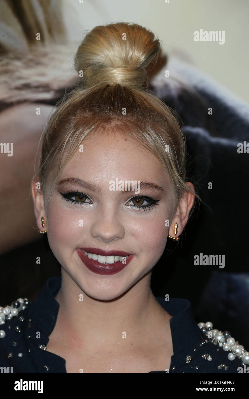 AwesomenessTV special fan screening of 'The 5th Wave' Featuring: Jordyn ...