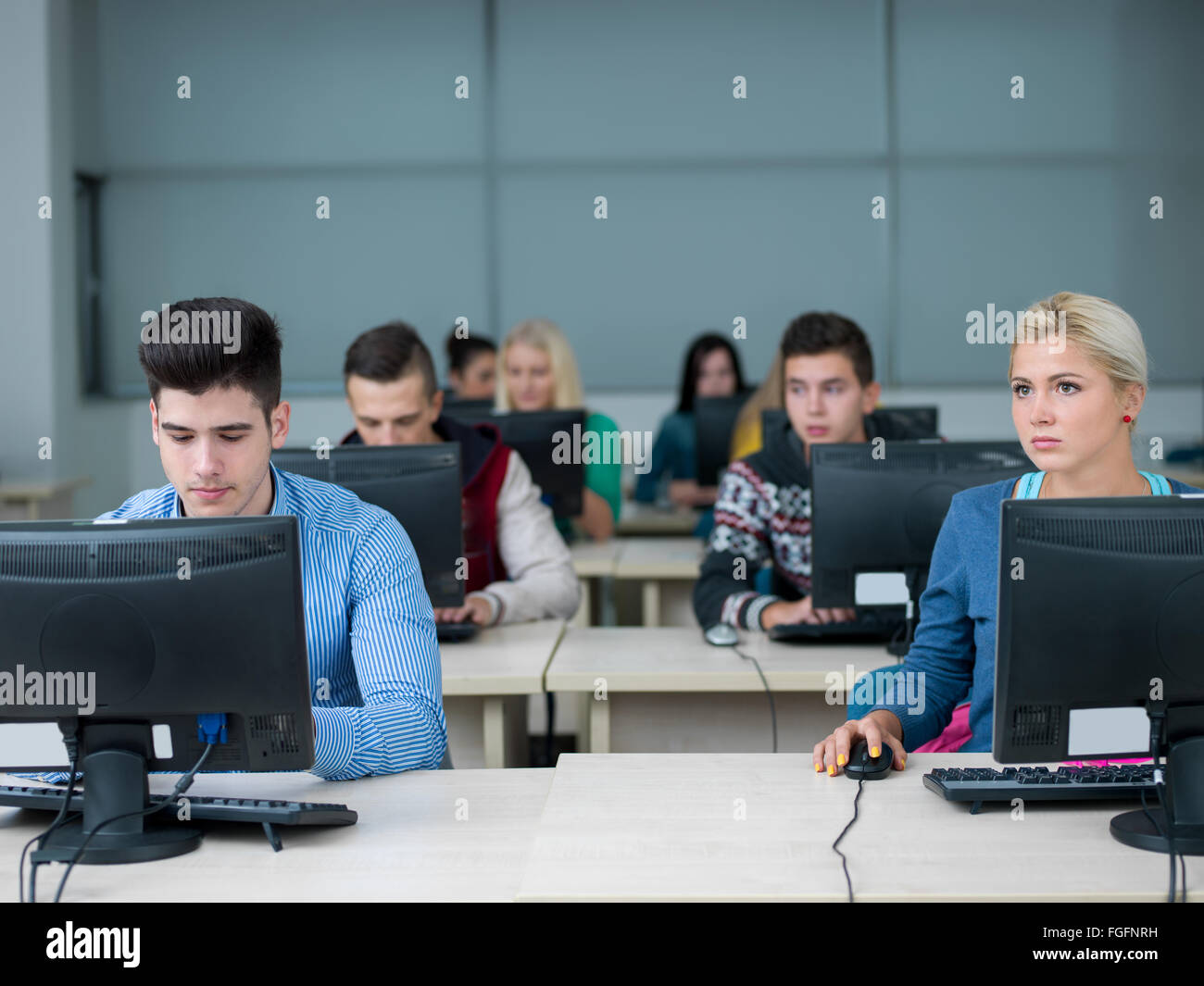 students group in computer lab classroom Stock Photo - Alamy