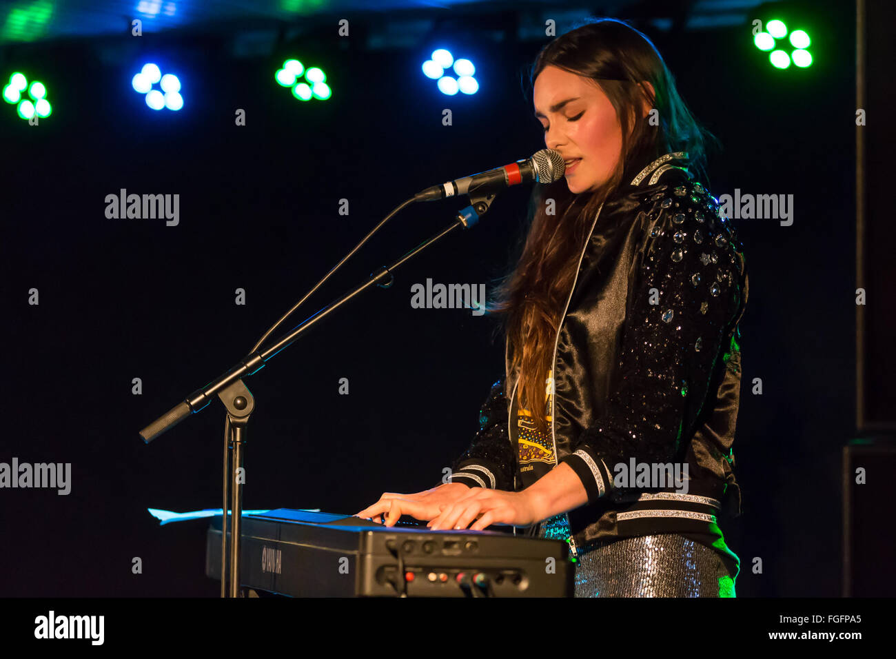 Lisa mitchell hi-res stock photography and images - Alamy