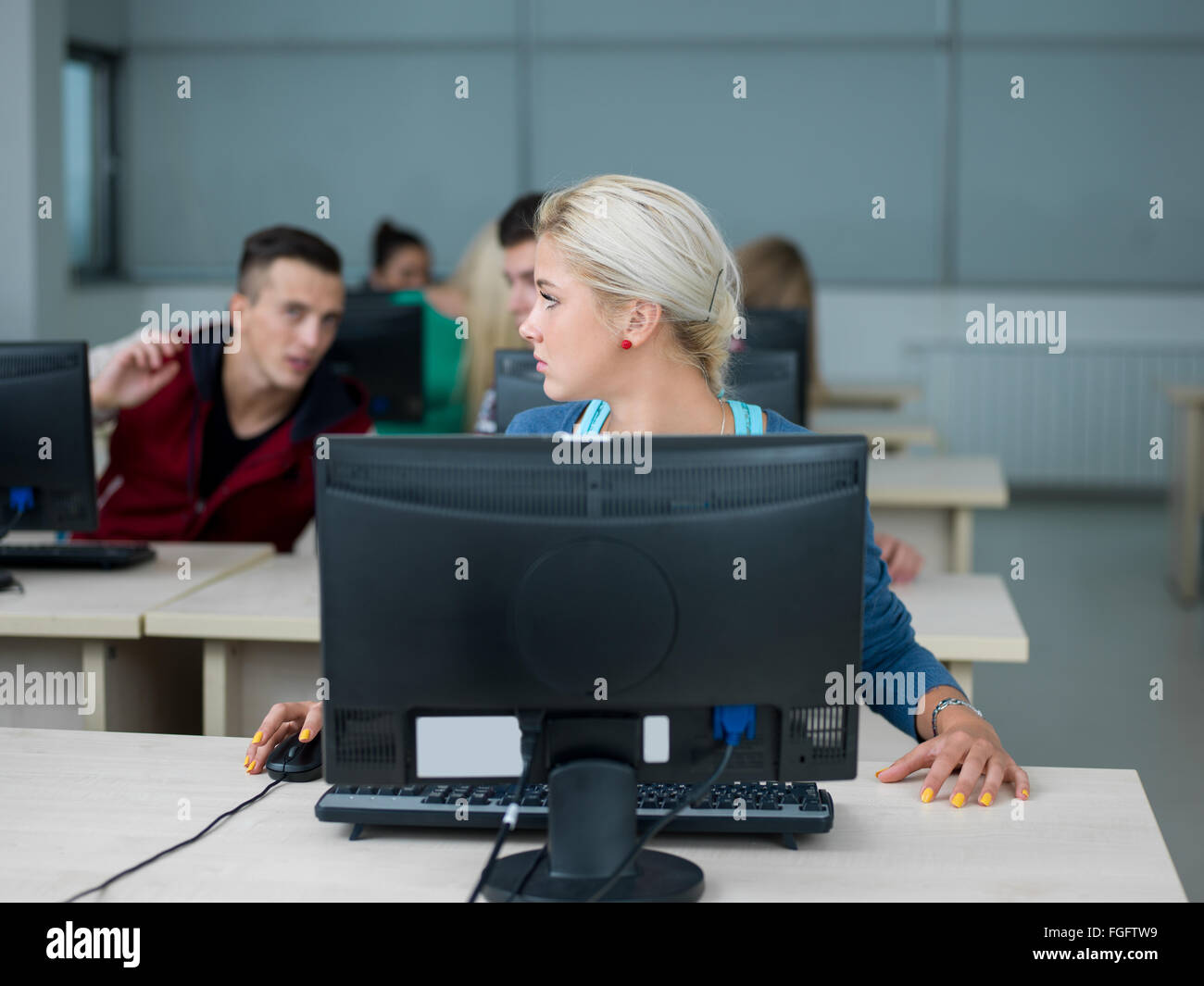 students group in computer lab classroom Stock Photo - Alamy