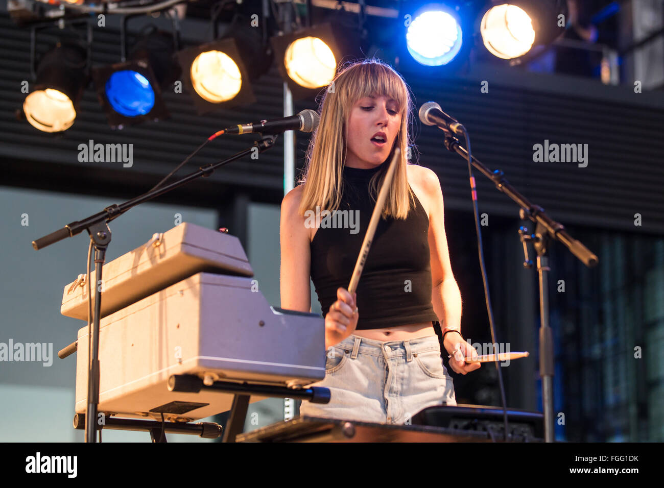 Ider women hi-res stock photography and images - Alamy