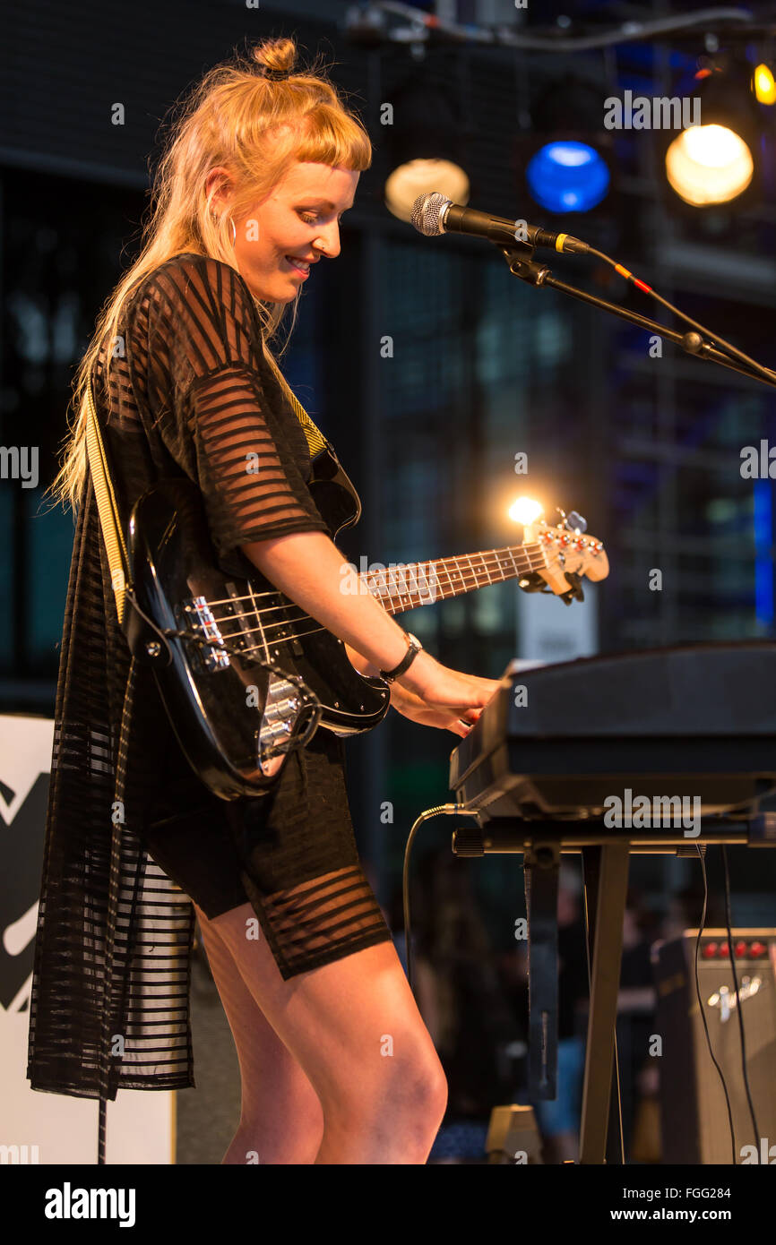 Ider women hi-res stock photography and images - Alamy