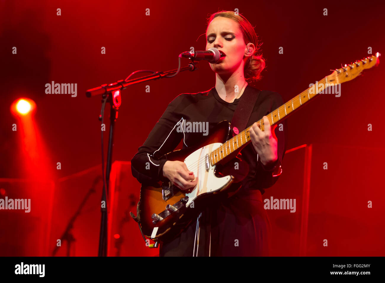 Anna calvi show hi-res stock photography and images - Alamy
