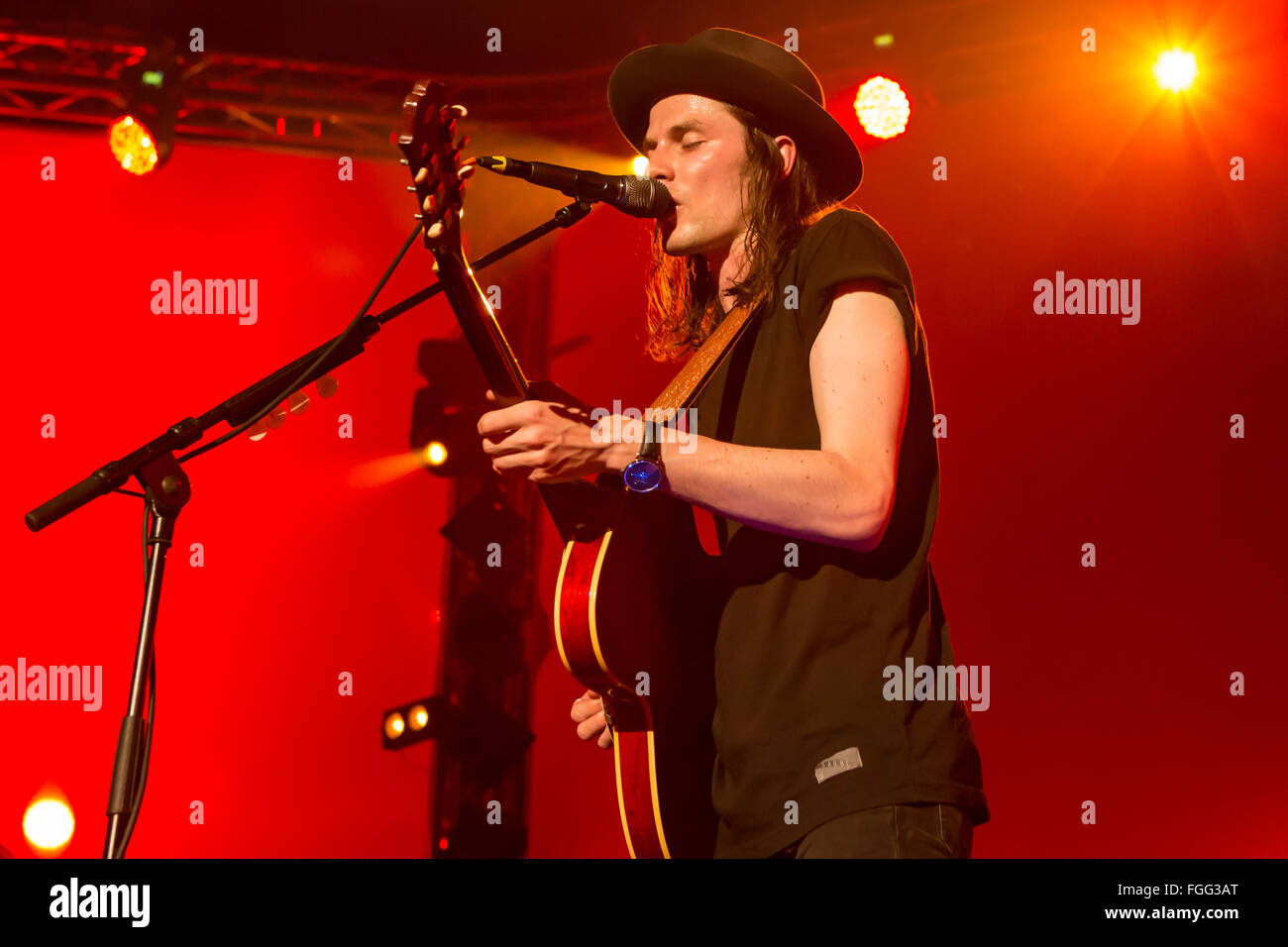 James bay show hi-res stock photography and images - Alamy
