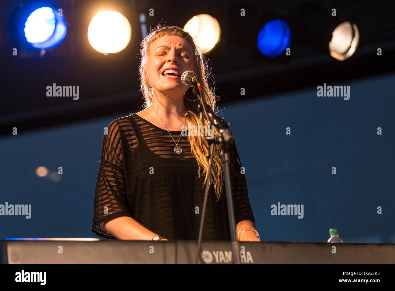 Ider women hi-res stock photography and images - Alamy