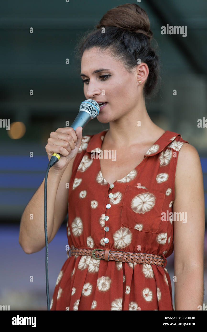 Cinzia re hi-res stock photography and images - Alamy