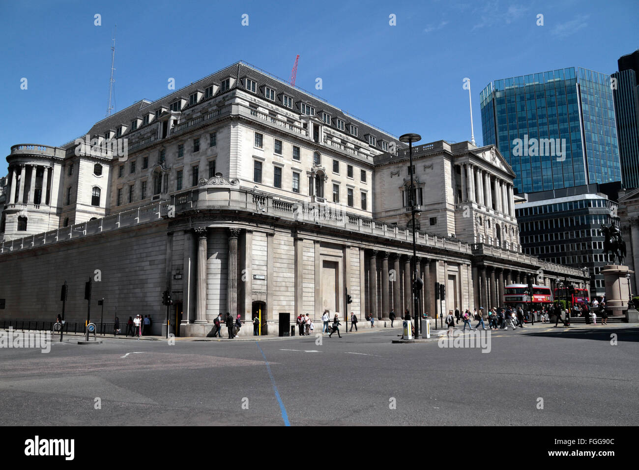 The Bank of England on Threadneedle Street in the City of London, UK ...
