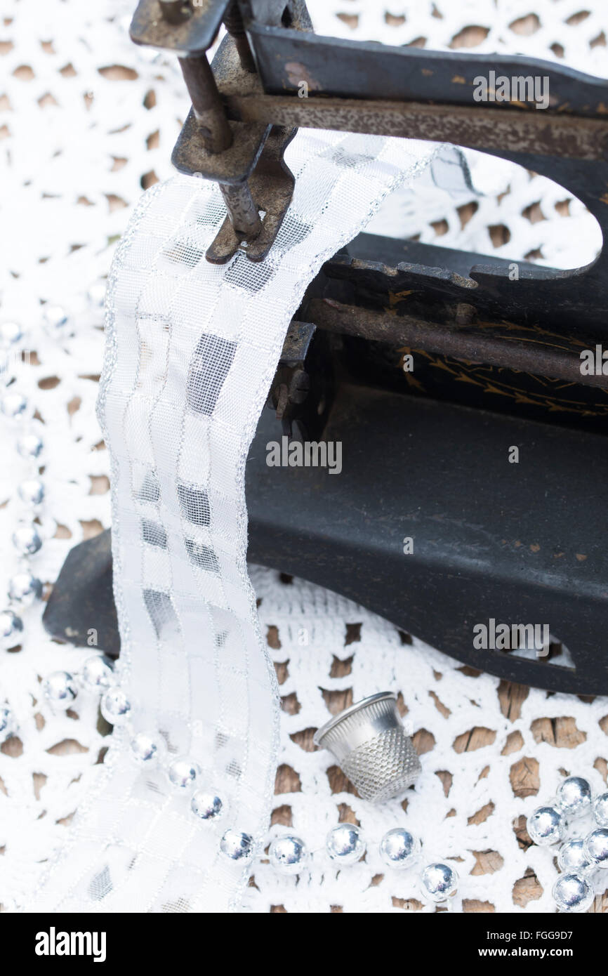 sewing machine with sewing equipment Stock Photo - Alamy