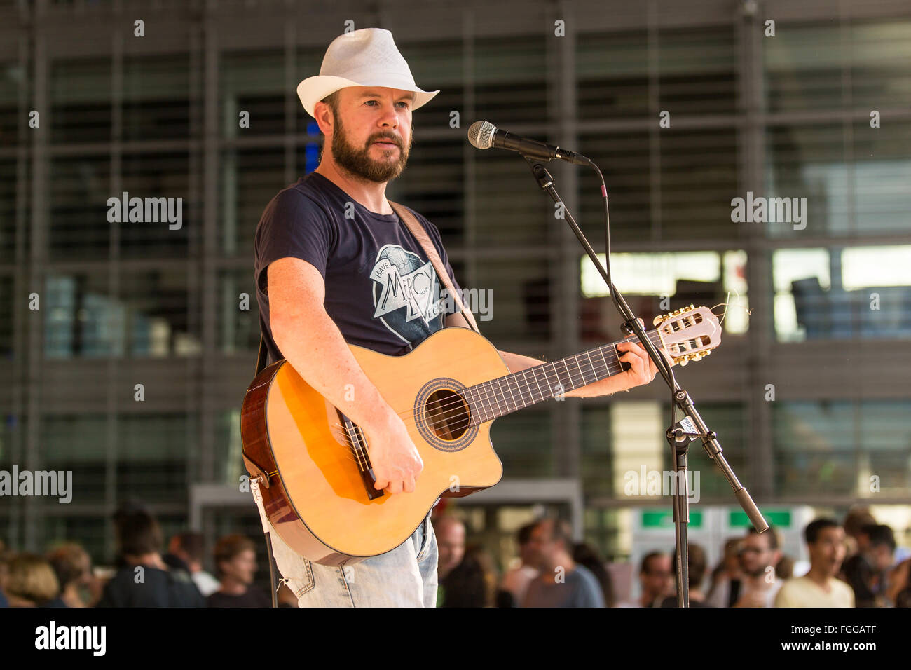 Alan frew hi-res stock photography and images - Alamy