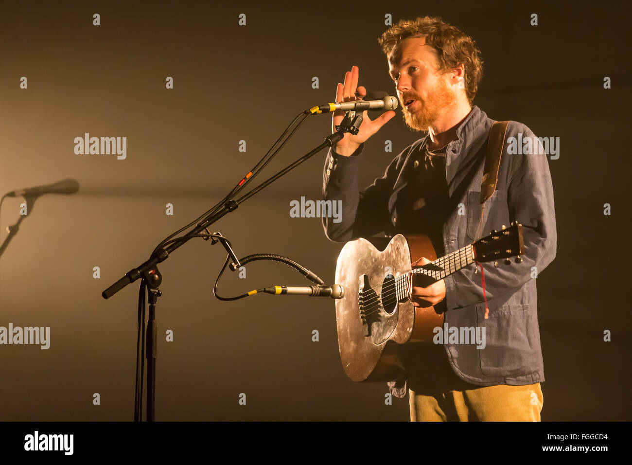 Damien rice on stage hi-res stock photography and images - Alamy
