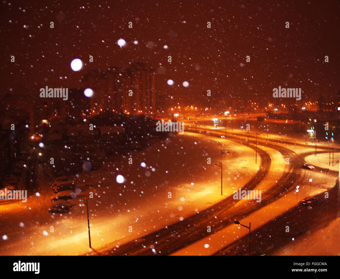 snow falling in the city Stock Photo - Alamy