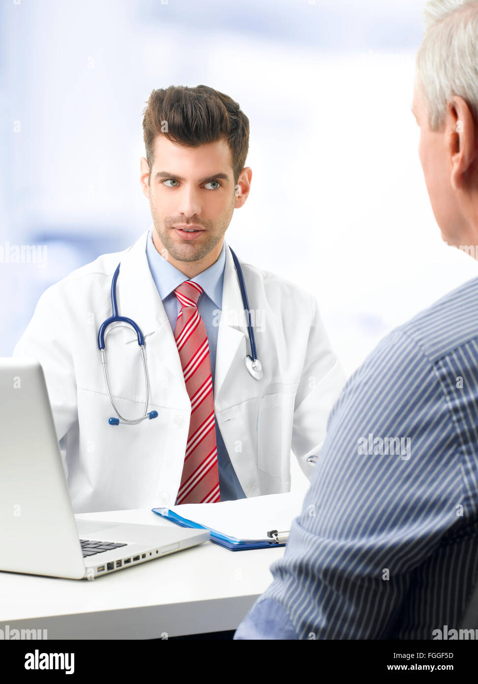Elderly male check up doctor hi-res stock photography and images - Alamy
