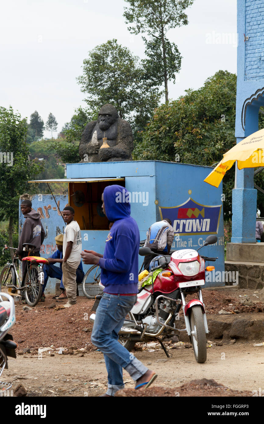 statue of mountain gorilla,Rwanda ,Africa Stock Photo - Alamy