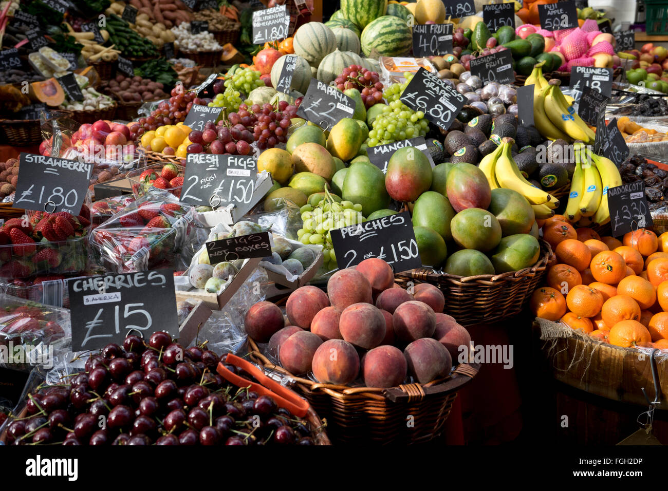 Organic fruit stall in Borough Market, London, UK Stock Photo - Alamy