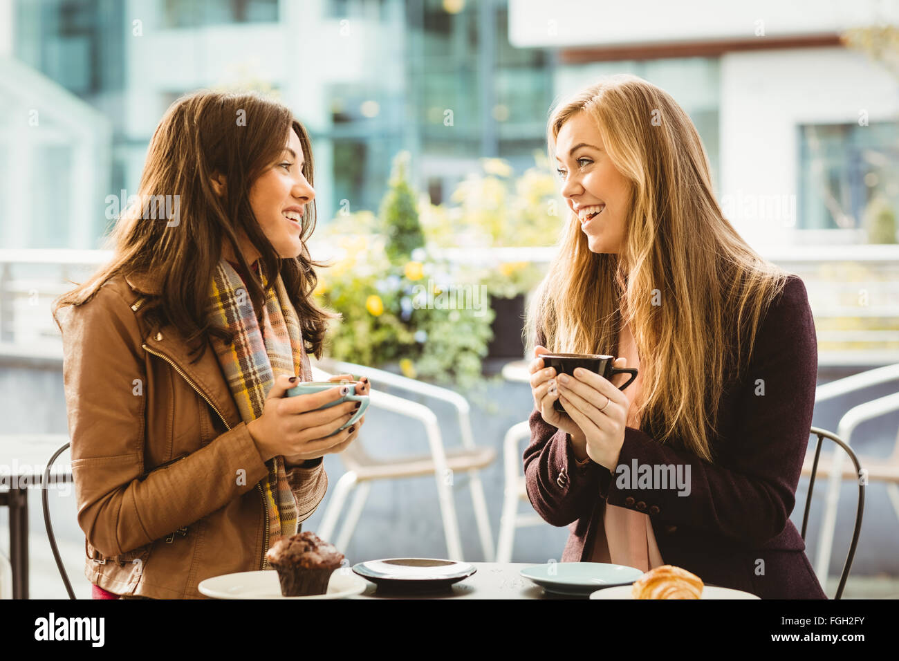 Business chatting coffee hi-res stock photography and images - Alamy
