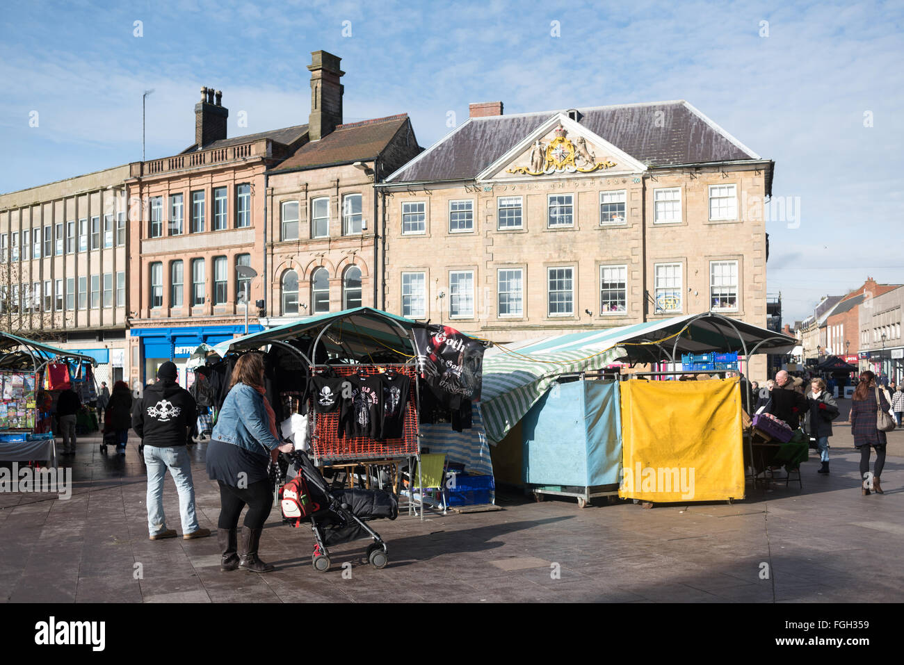Mansfield market place hi-res stock photography and images - Alamy