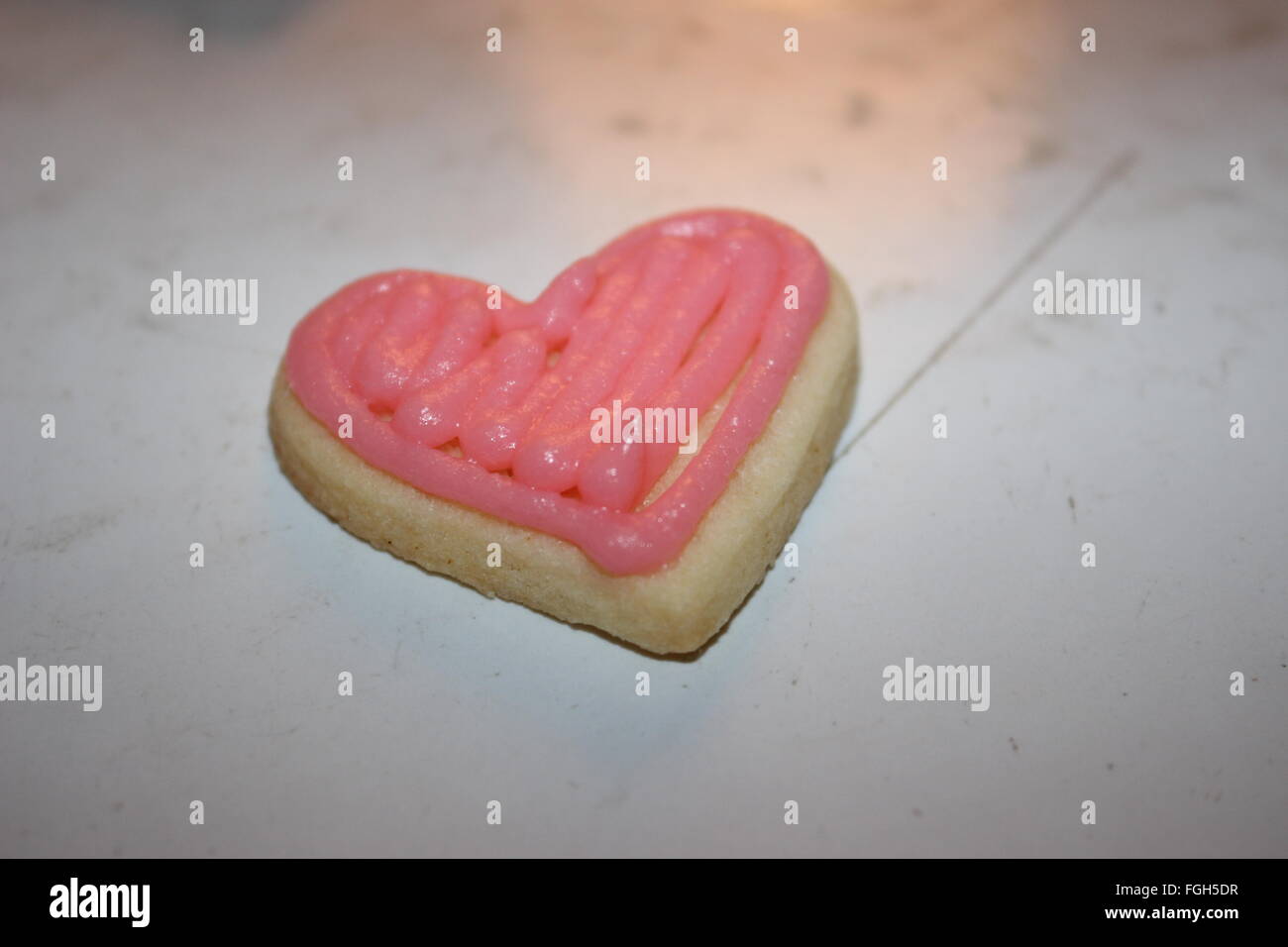 Pink cookies hi-res stock photography and images - Alamy