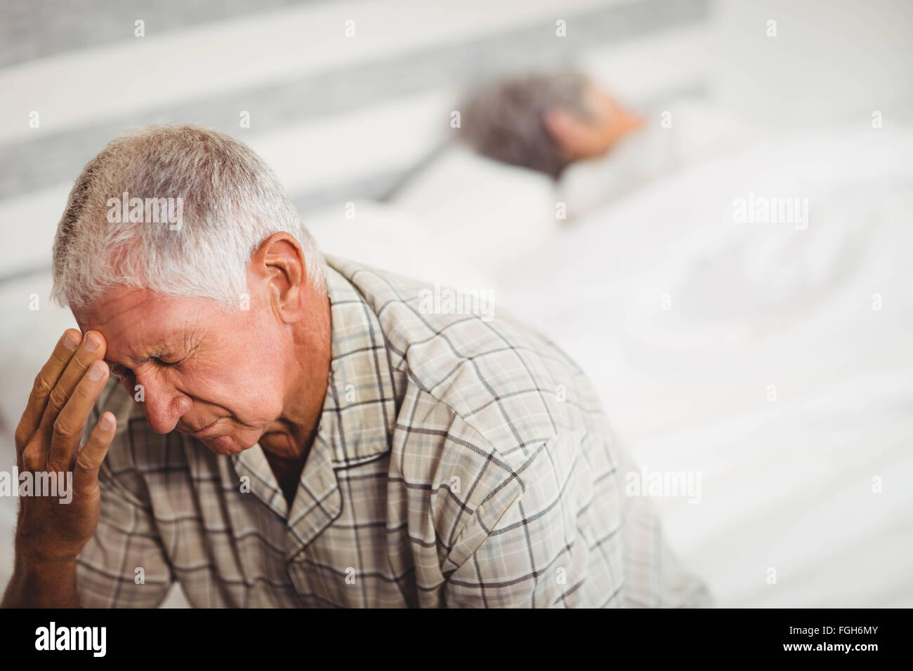 Old retired man suffering from hi-res stock photography and images - Alamy