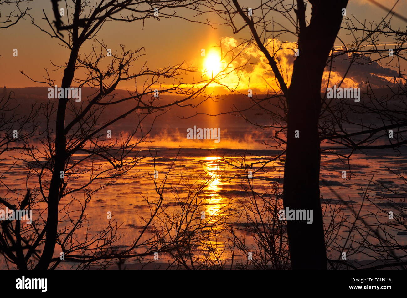 Fire sunrise hi-res stock photography and images - Alamy