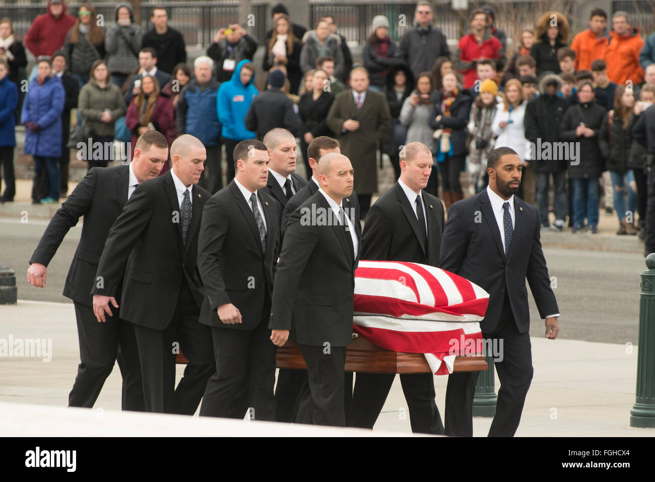 Washington, DC, USA. 19th Feb, 2016. The casket of former Supreme Court ...