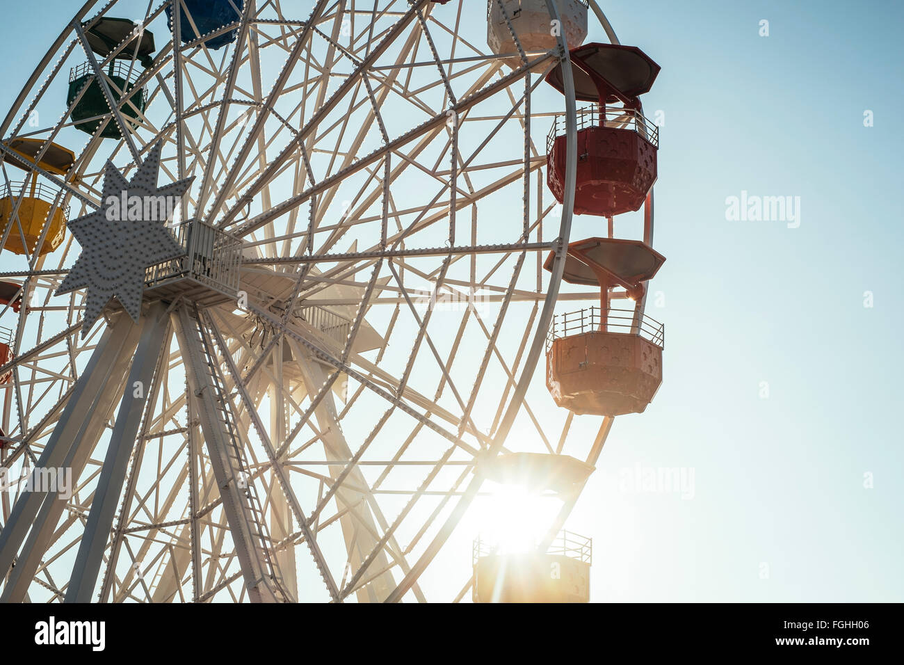 Ferris wheel at sunset hi-res stock photography and images - Alamy