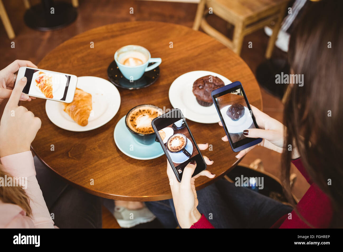 Taking picture food restaurant hi-res stock photography and images - Alamy