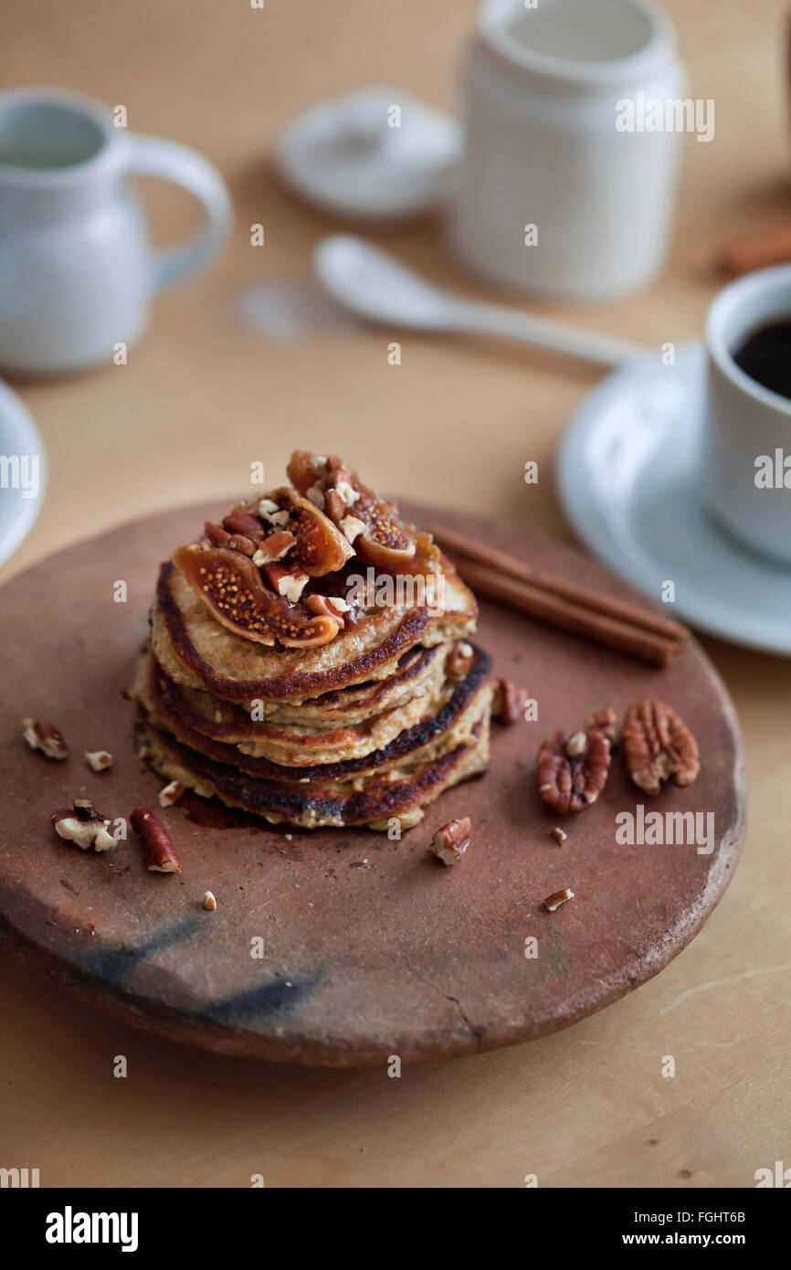 Pancakes and coffee hi-res stock photography and images - Alamy