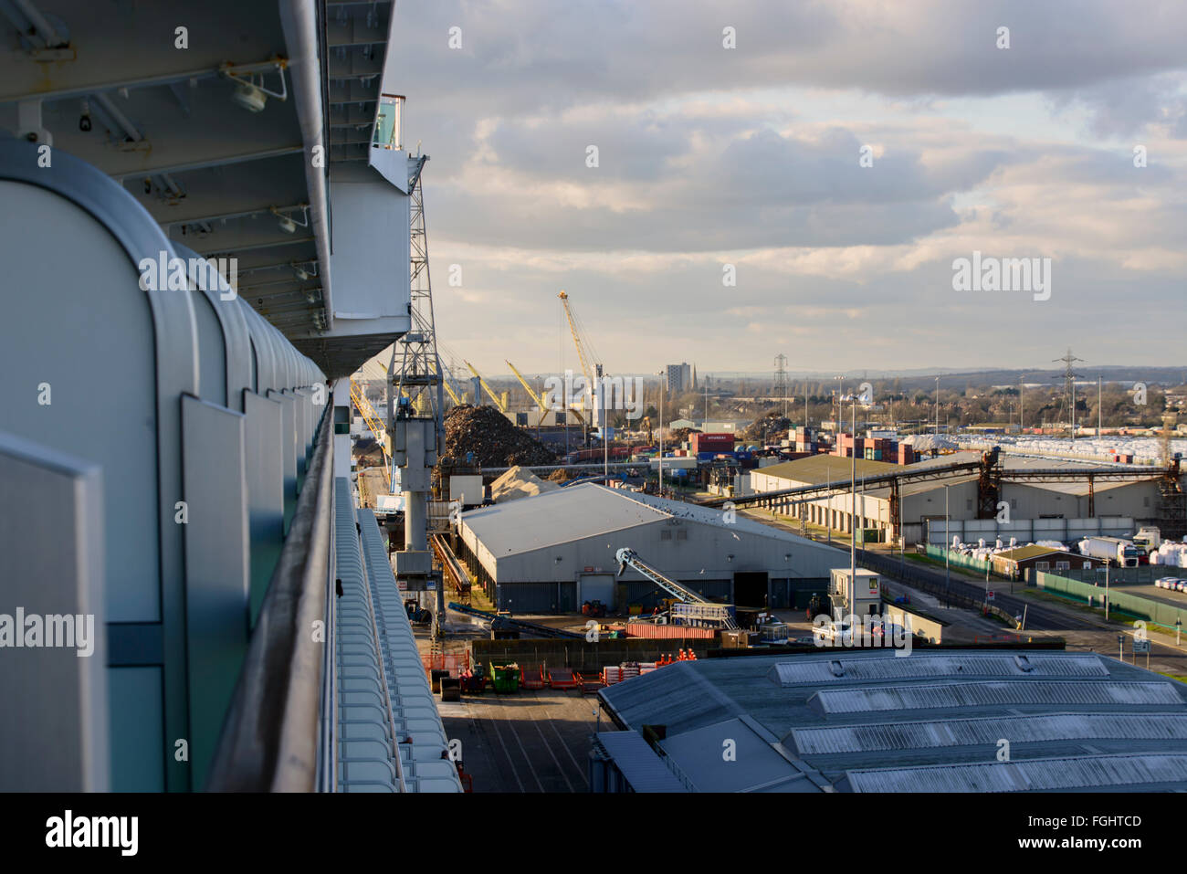 Southampton harbour from the P&O cruise liner Ventura Stock Photo - Alamy