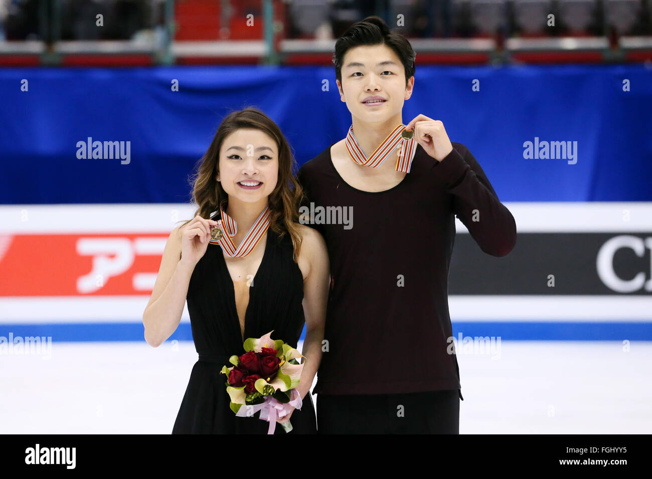 Taipei, Taiwan. 19th Feb, 2016. Maia Shibutani & Alex Shibutani (USA ...