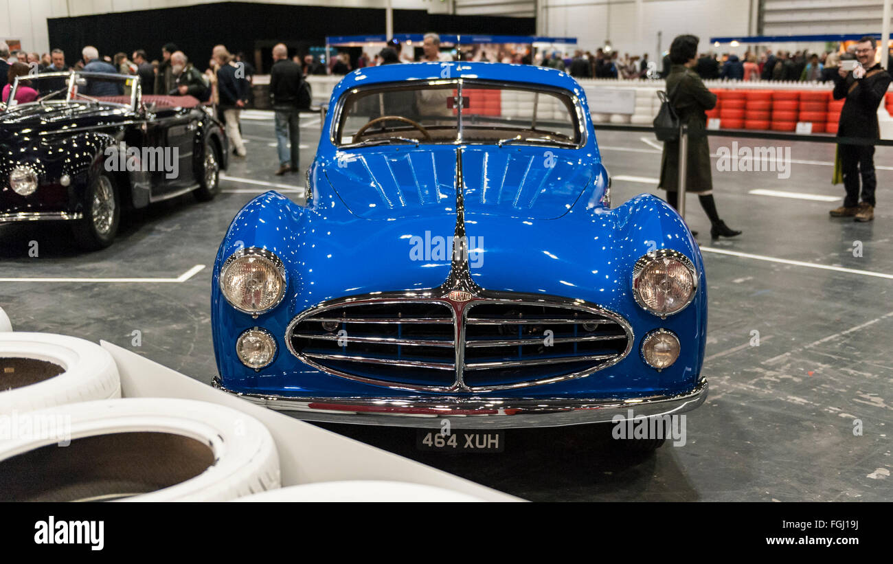 Chapron coupe hi-res stock photography and images - Alamy