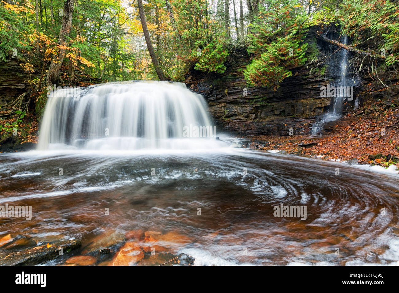 Red river rocks hi-res stock photography and images - Alamy