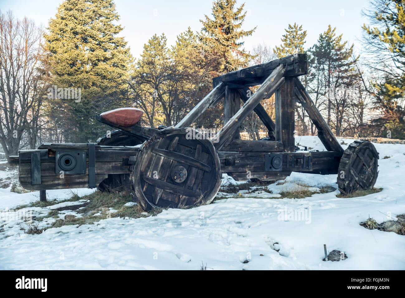 Old wooden catapult inside a fortress Stock Photo - Alamy