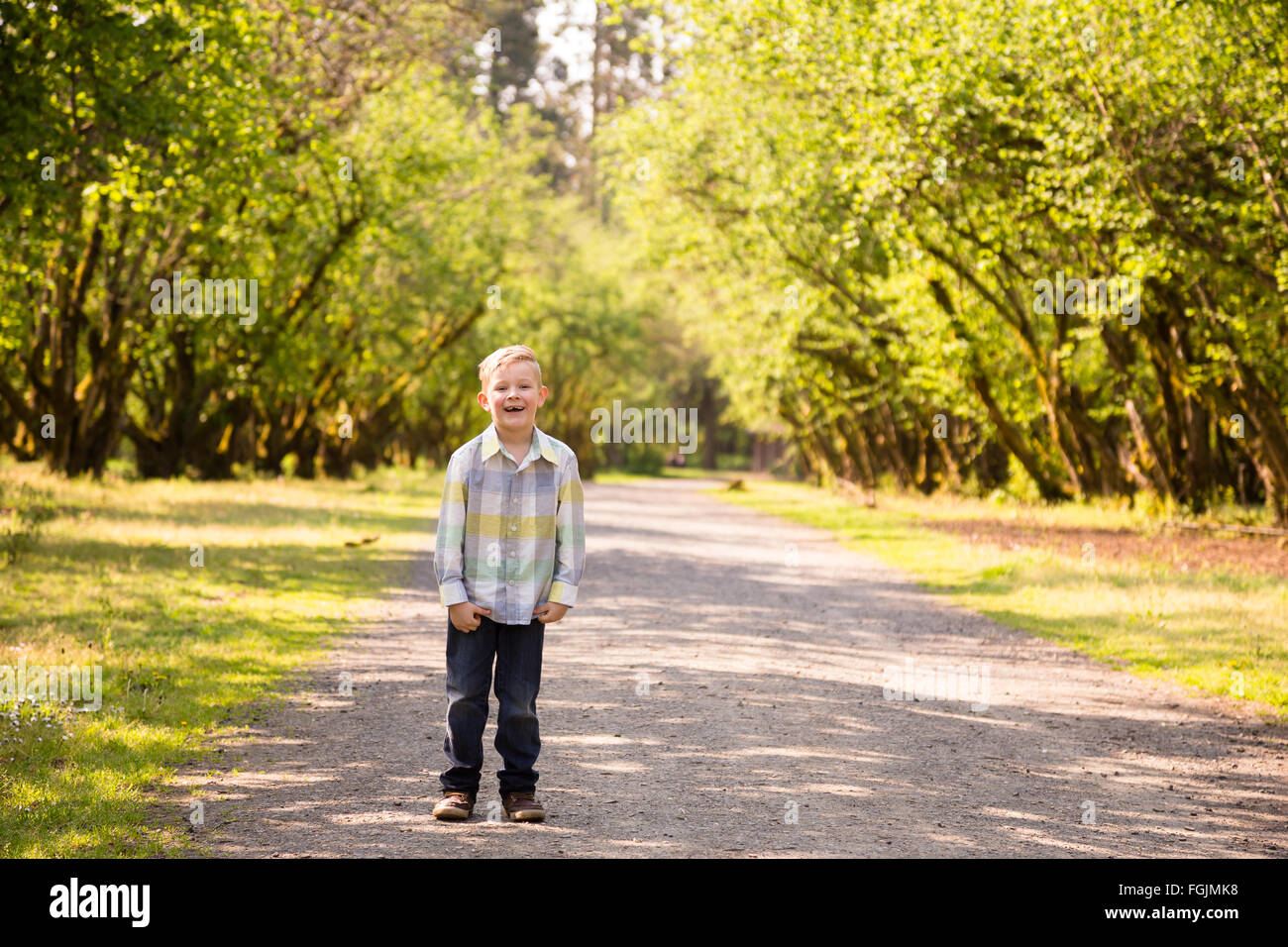 Caucasian cute boy outside usa hi-res stock photography and images - Alamy