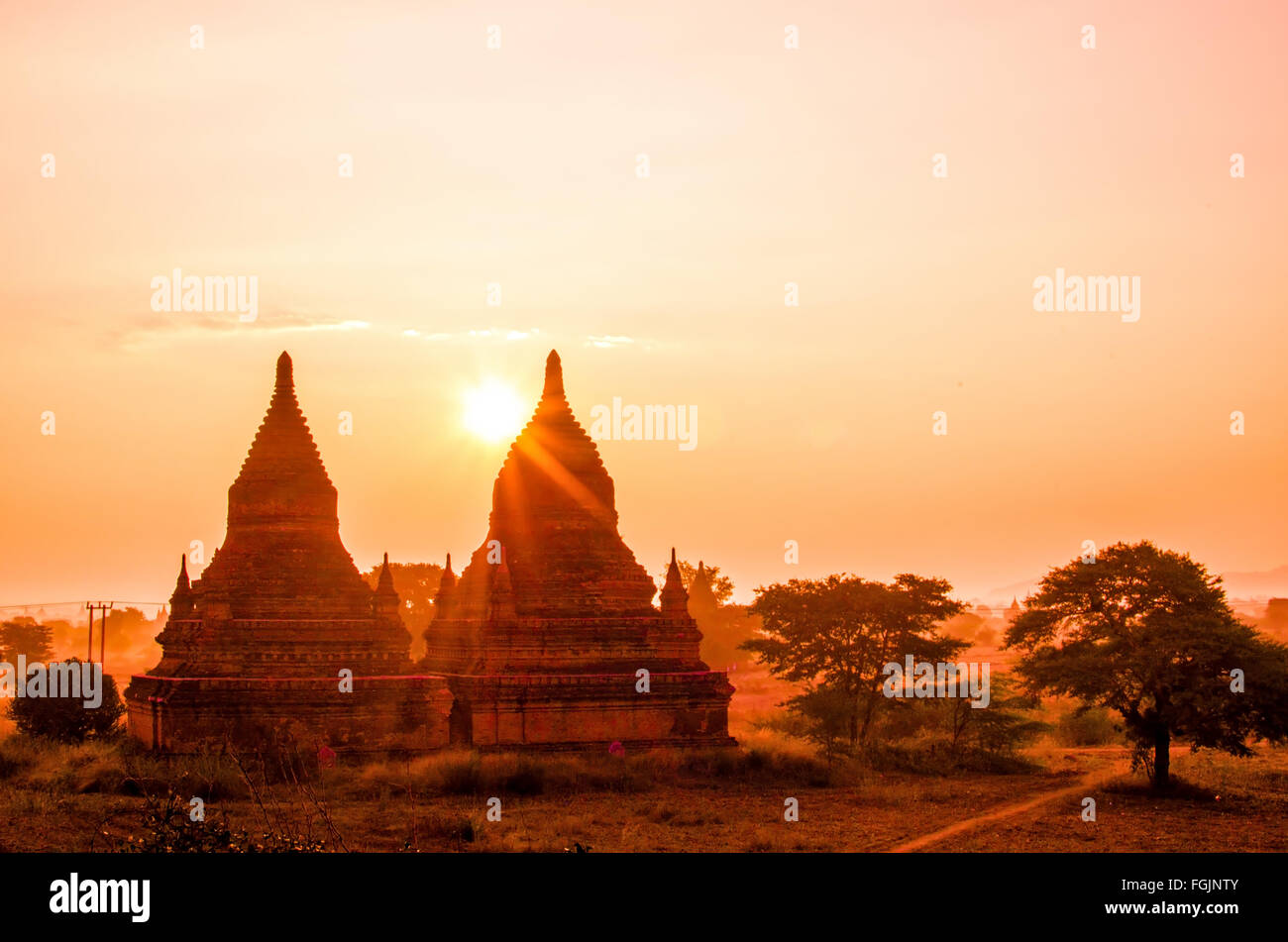 Stunning sunrise hi-res stock photography and images - Alamy