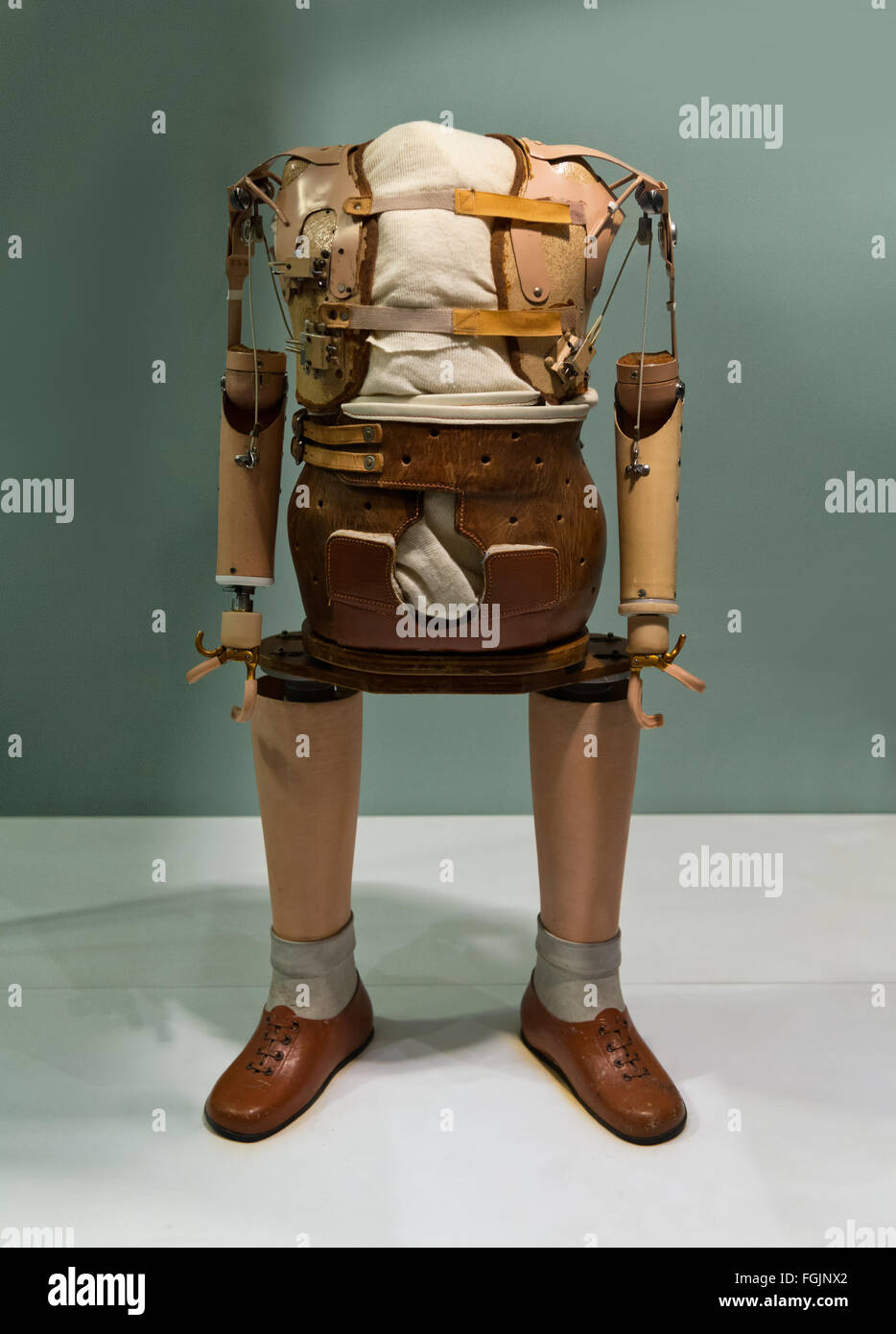Prosthetic Limbs High Resolution Stock Photography and Images - Alamy