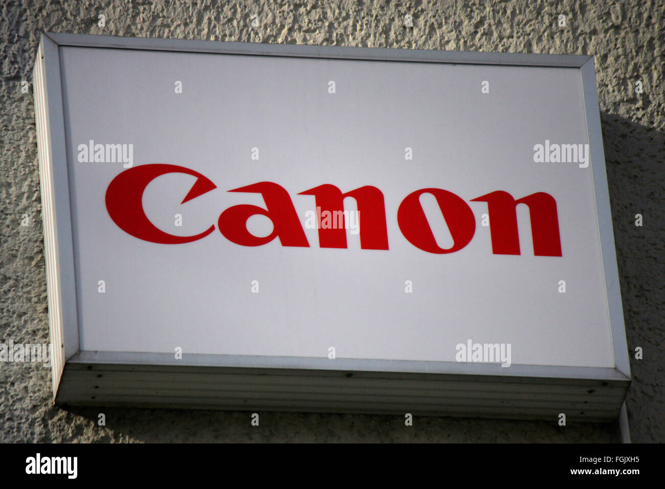 Canon logo sign hi-res stock photography and images - Alamy