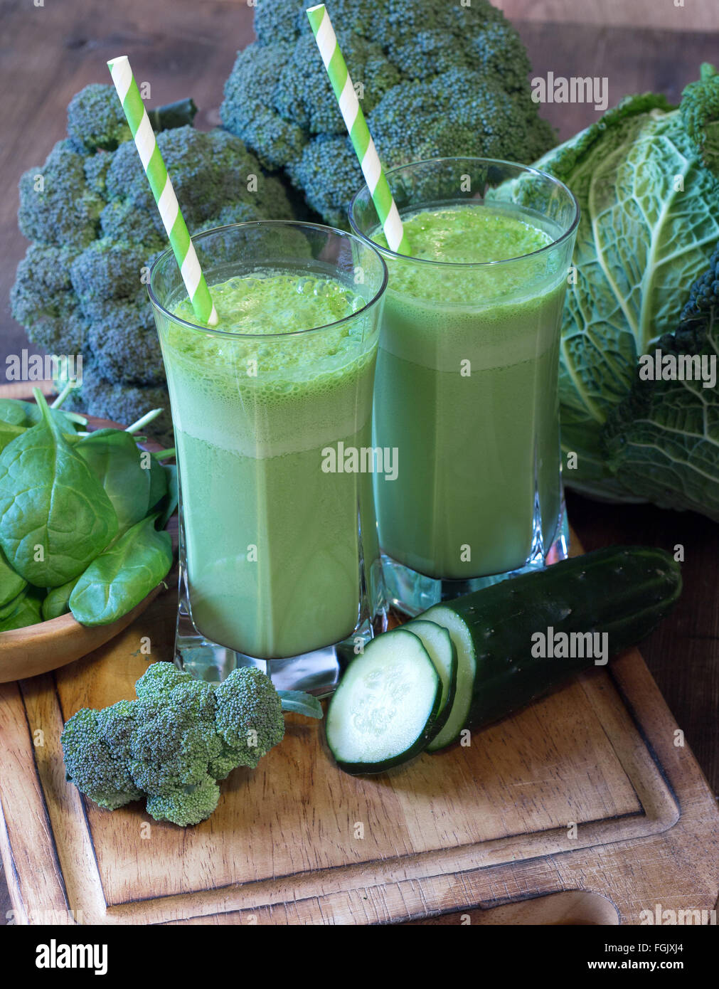 Kale and spinach smoothie mint hi-res stock photography and images - Alamy