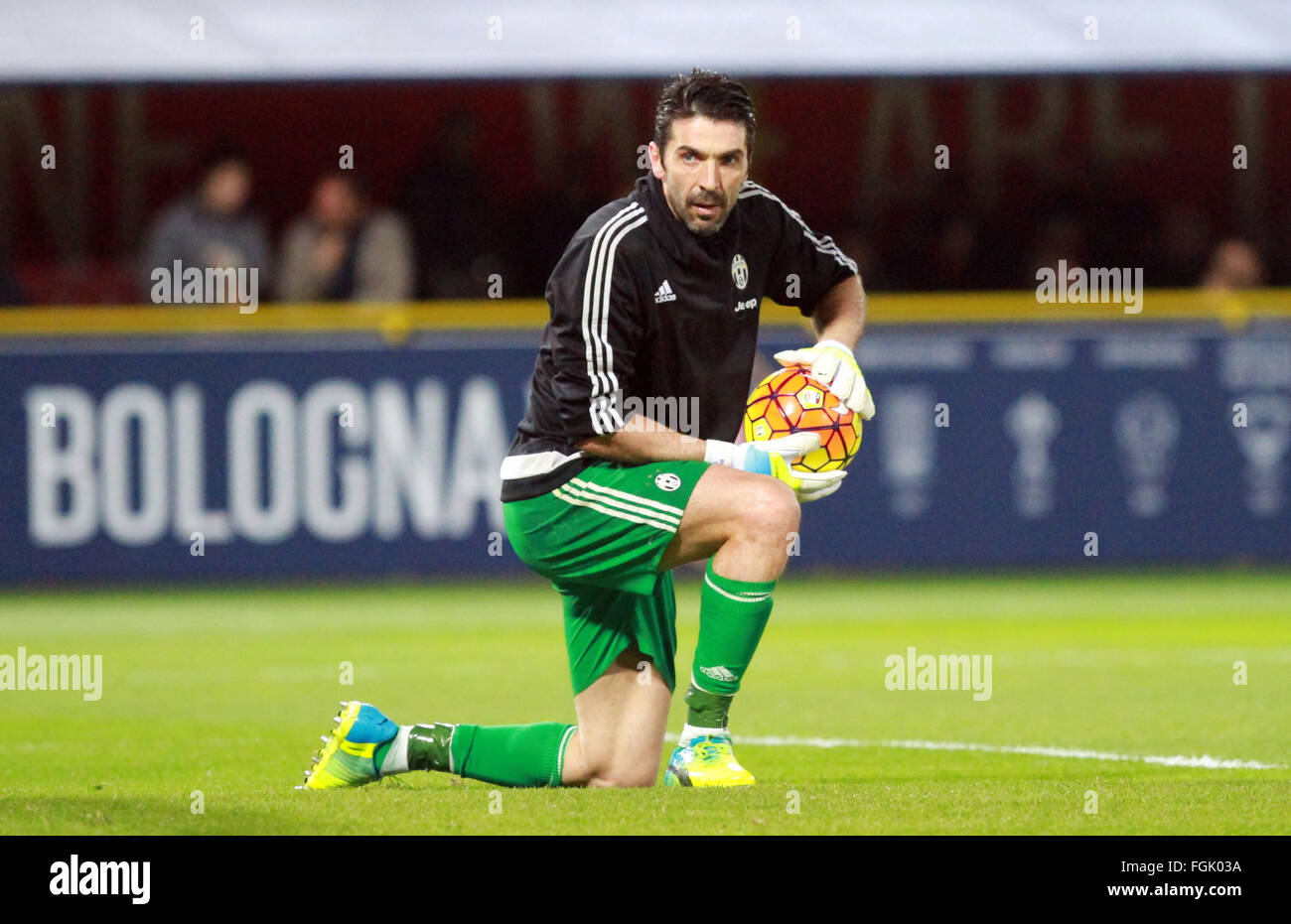 Juventus goalkeeper gianluigi buffon ball hi-res stock photography and ...