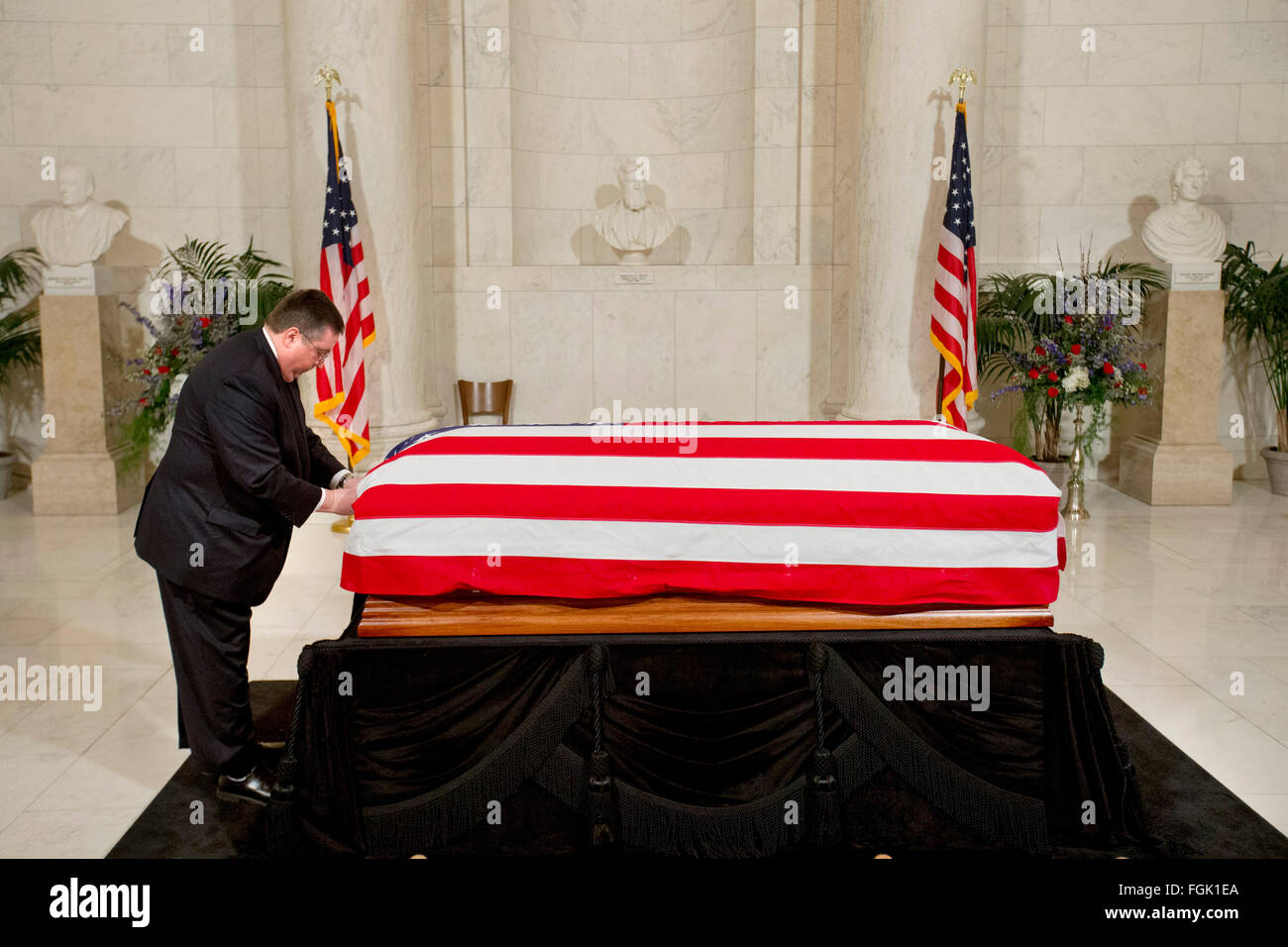 The flag covering the casket of late United States Supreme Court ...