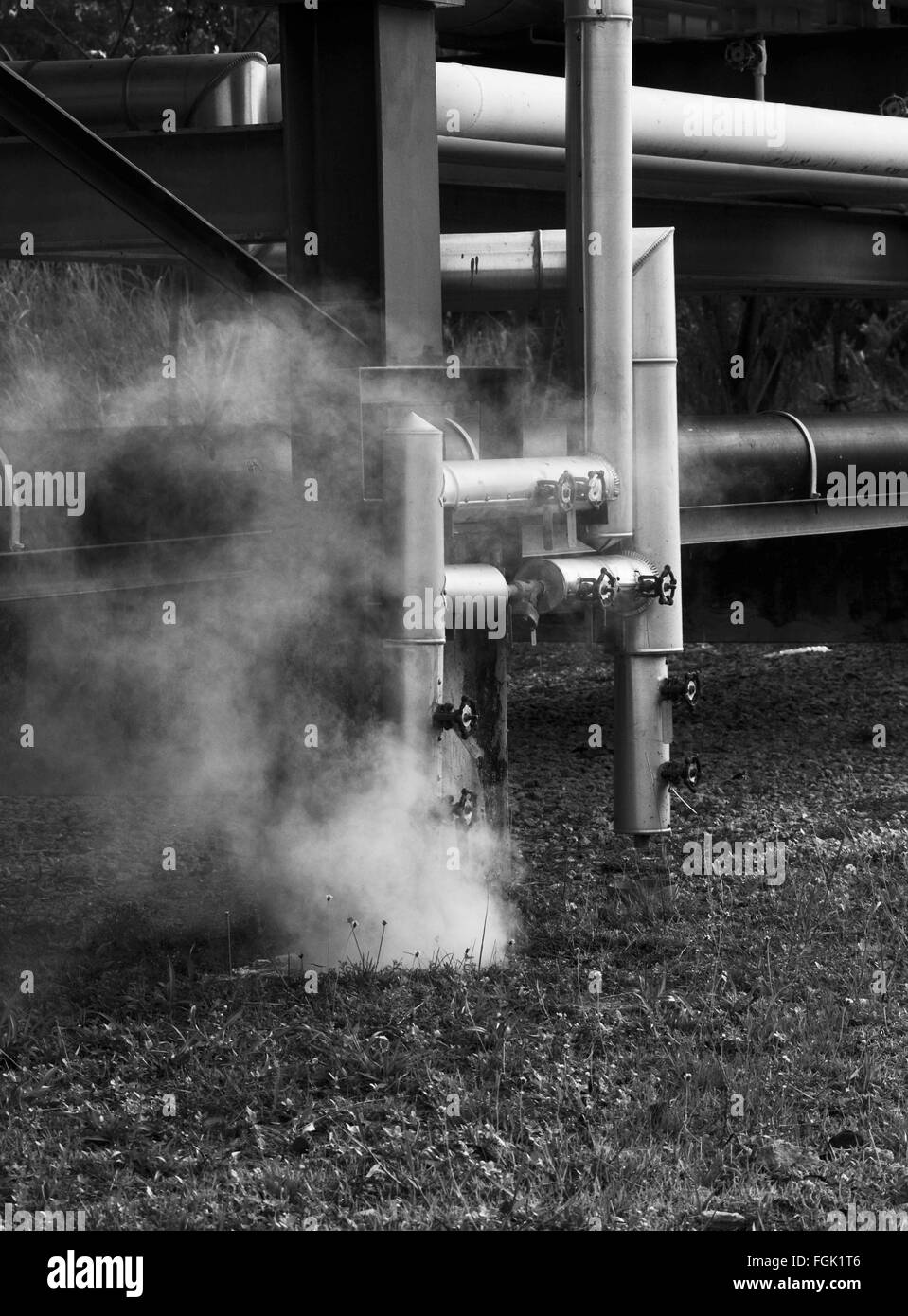 Water vapor Black and White Stock Photos & Images - Alamy