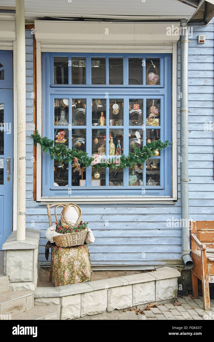 Ukrainian national souvenir shop at Yaremche Stock Photo - Alamy